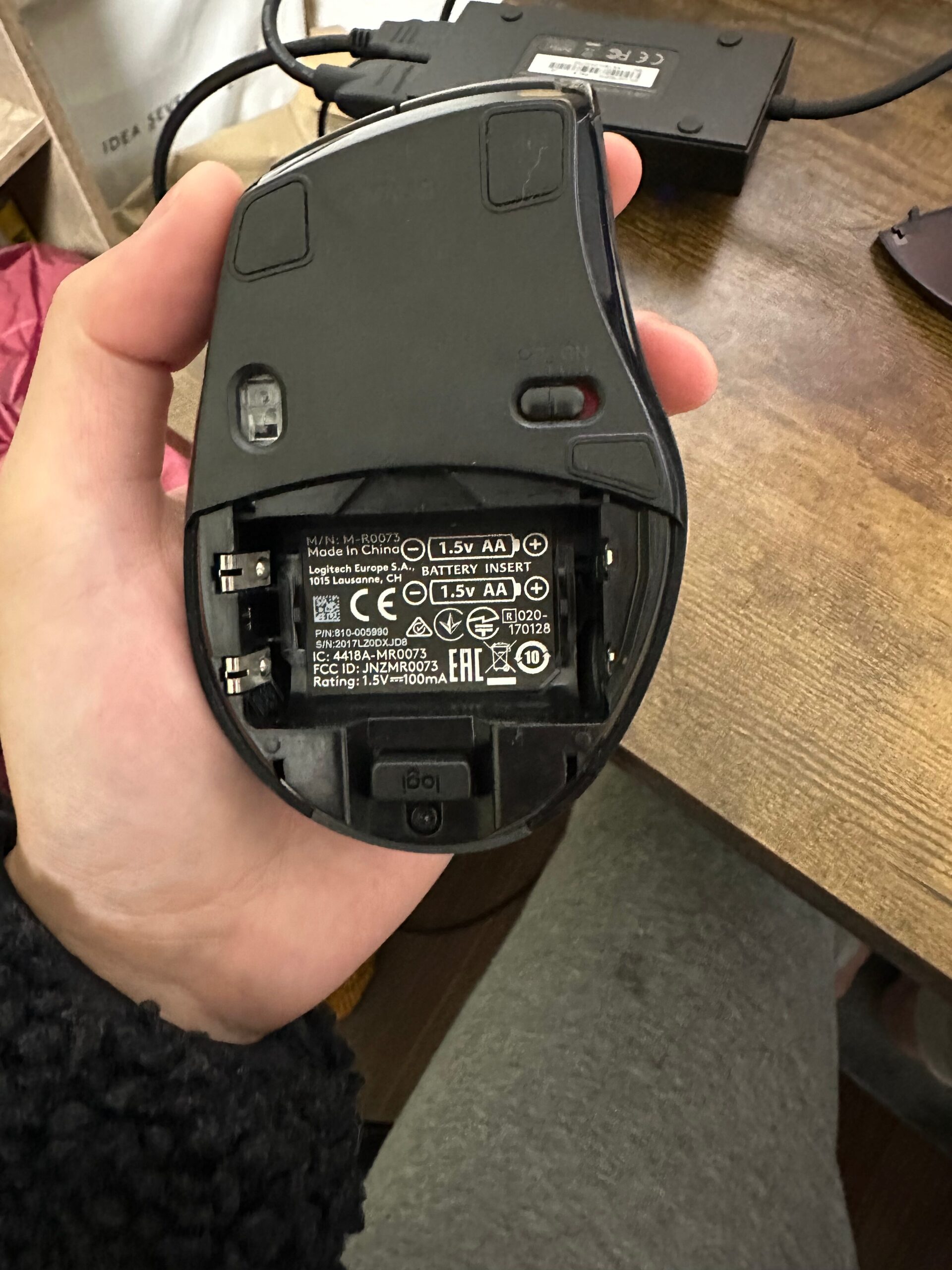 【電池3年間も持つの？？？】ロジクール M705m ワイヤレスマウスをレビュー | エンジニアのチルタイム